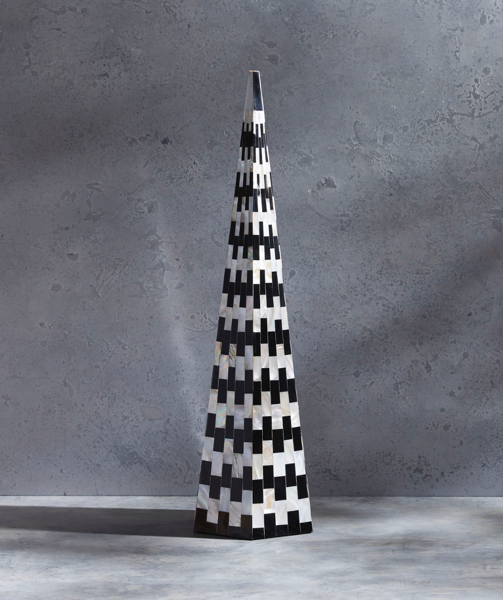Finlay Obelisk (Tree) – Interwoven